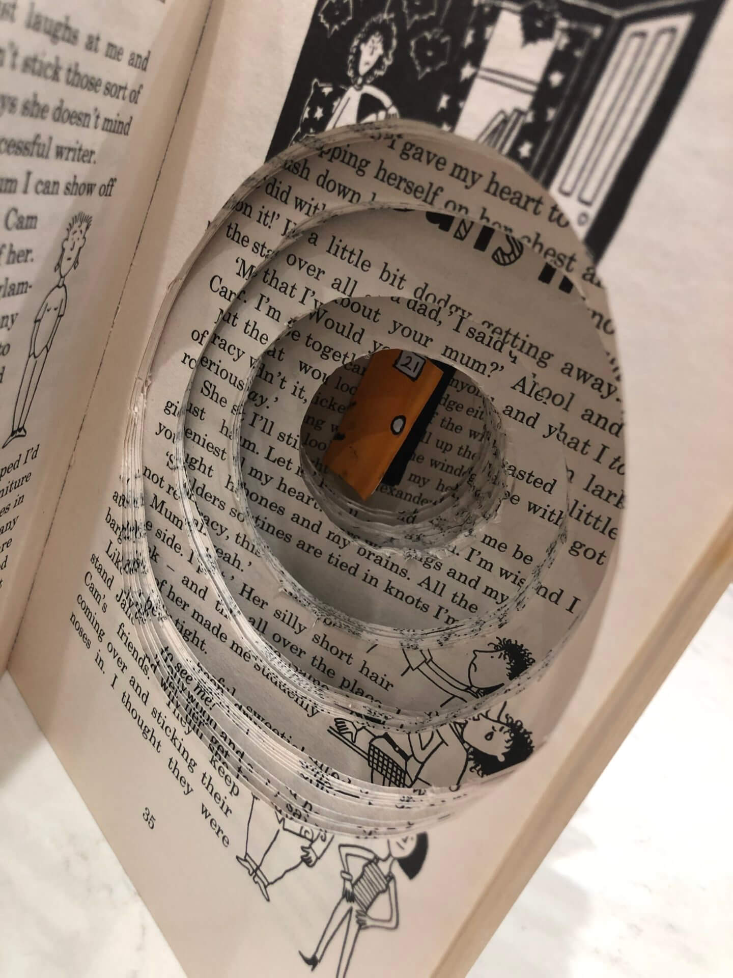 Labyrinth book narrative – Typography & Graphic Communication